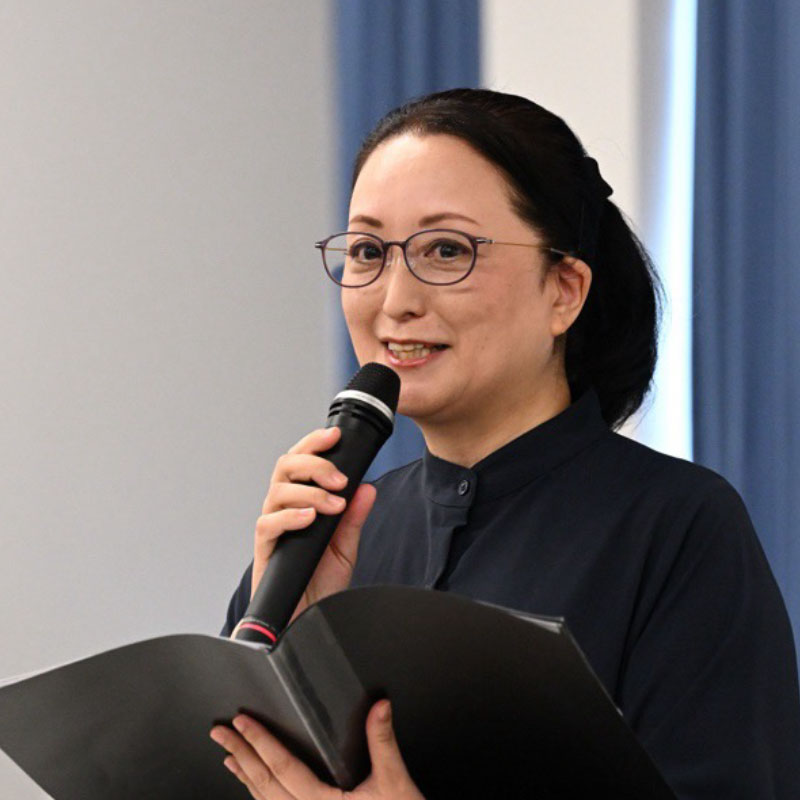 文教大学文学部から羽ばたいた直木賞作家 真藤順丈さん × 寺澤浩樹教授 対談―創作の原点から『宝島』へ｜文教大学学園校友会「あやなりBP」